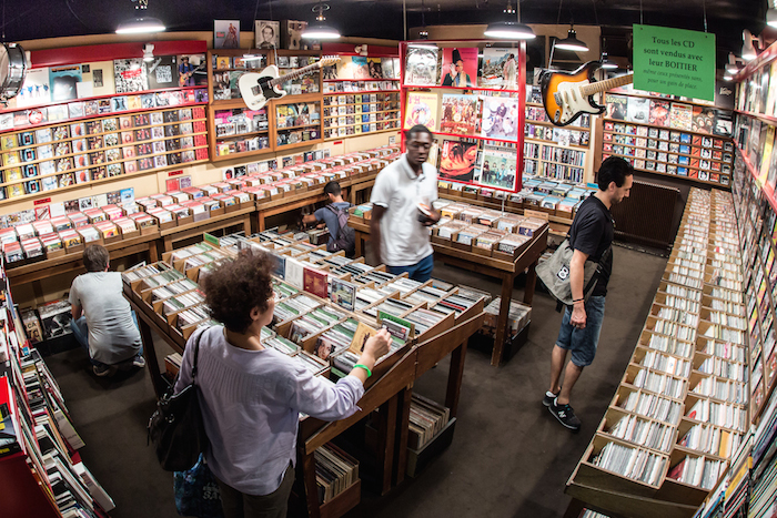 Post your pics of historic and iconic record stores during 70s/80s ...